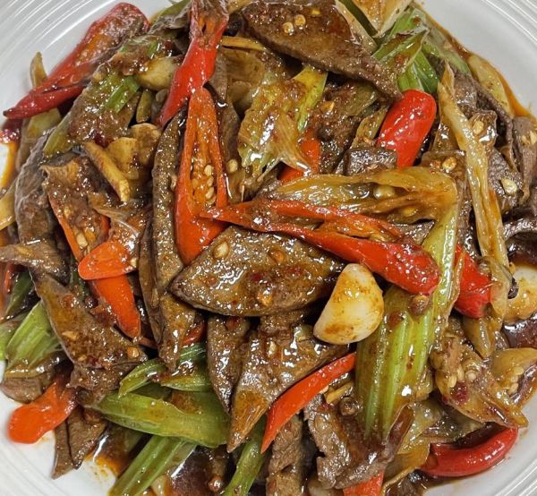 新鲜猪肝怎么炒才不腥_猪肝炒前要不要焯水-第1张图片-山城妙识