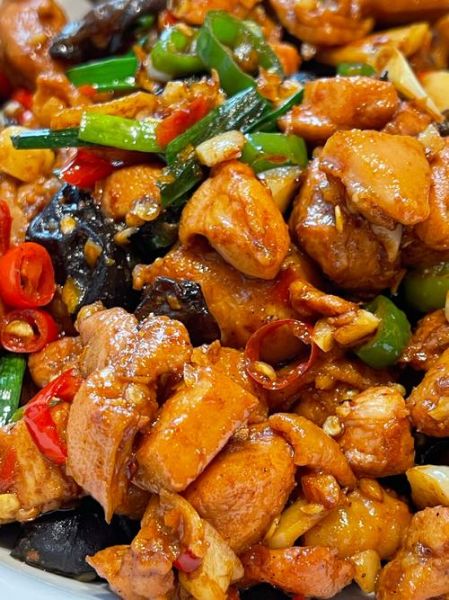 小炒鸡肉怎么炒才嫩_家常小炒鸡肉的做法-第1张图片-山城妙识