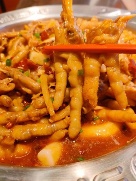 鸡爪汤怎么煲好喝_鸡爪汤去腥增鲜技巧-第1张图片-山城妙识