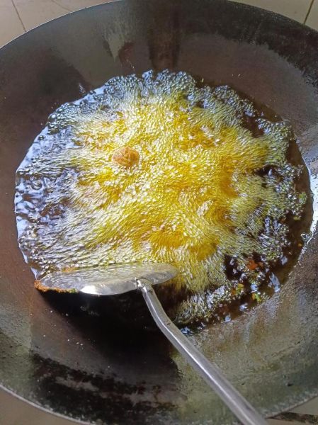 油炸肉圆子怎么做_油炸肉圆子配方比例-第3张图片-山城妙识