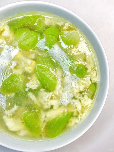 鸡蛋丝瓜汤怎么做_鸡蛋丝瓜汤的功效与作用-第1张图片-山城妙识