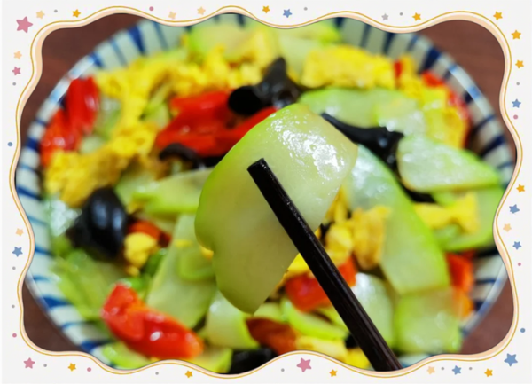 佛手瓜炒肉怎么炒好吃_佛手瓜炒肉用不用焯水-第3张图片-山城妙识