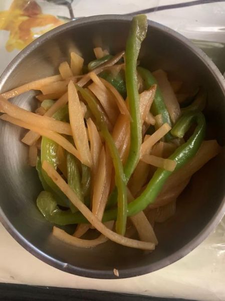 青椒土豆丝怎么炒才脆_家常窍门-第3张图片-山城妙识