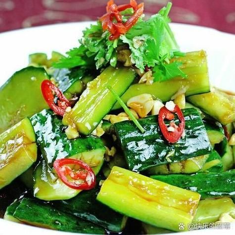 蒜蓉凉拌黄瓜怎么做_蒜蓉凉拌黄瓜需要焯水吗-第2张图片-山城妙识 蒜蓉凉拌黄瓜怎么做_蒜蓉凉拌黄瓜需要焯水吗-第2张图片-山城妙识