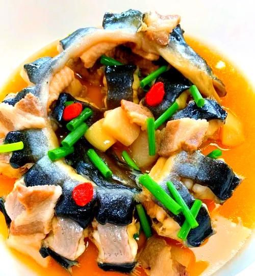 海鳗炖汤的做法大全_海鳗汤怎么炖不腥-第1张图片-山城妙识