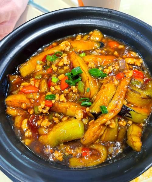 茄子煲怎么做才好吃_茄子煲不吸油的秘诀-第3张图片-山城妙识