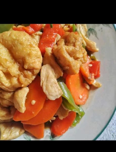 红烧油豆腐怎么做_红烧油豆腐热量高吗-第2张图片-山城妙识