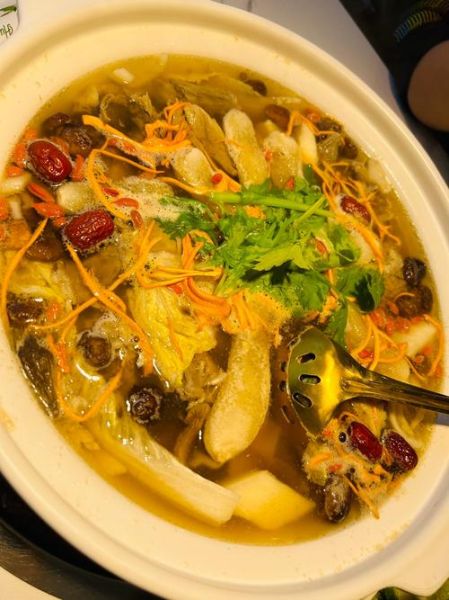 竹荪鹅怎么做才正宗_竹荪鹅汤的做法步骤-第1张图片-山城妙识