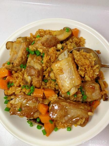 排骨焖饭怎么做_排骨焖饭用生米还是熟米-第2张图片-山城妙识
