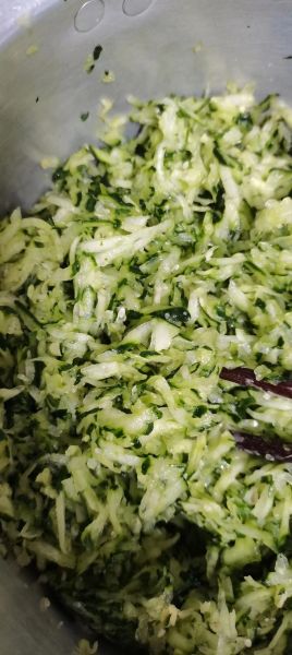 黄瓜馅饺子怎么做_黄瓜馅饺子要不要焯水-第1张图片-山城妙识