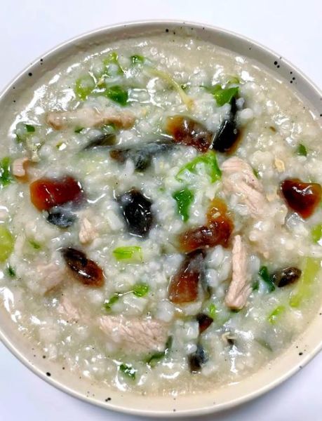 皮蛋瘦肉粥怎么做_皮蛋瘦肉粥的米和水的比例是多少-第1张图片-山城妙识