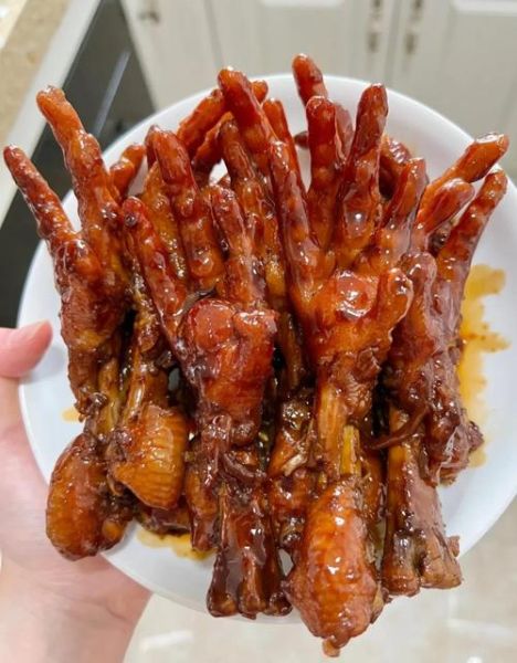 卤鸡爪怎么做好吃_卤鸡爪的做法步骤-第1张图片-山城妙识