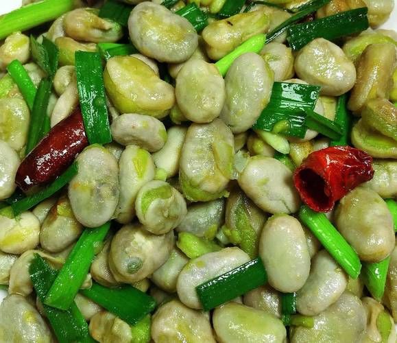 蒜苗蚕豆怎么炒好吃_蒜苗蚕豆的做法窍门-第1张图片-山城妙识