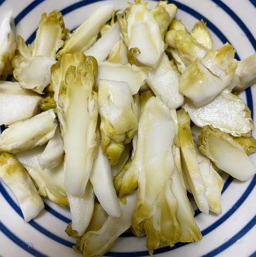 东北腌酸菜的做法大全_酸菜怎么腌才脆爽不烂-第2张图片-山城妙识