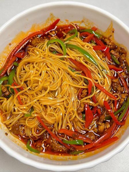 简单午餐面条怎么做_上班族10分钟快手面-第2张图片-山城妙识