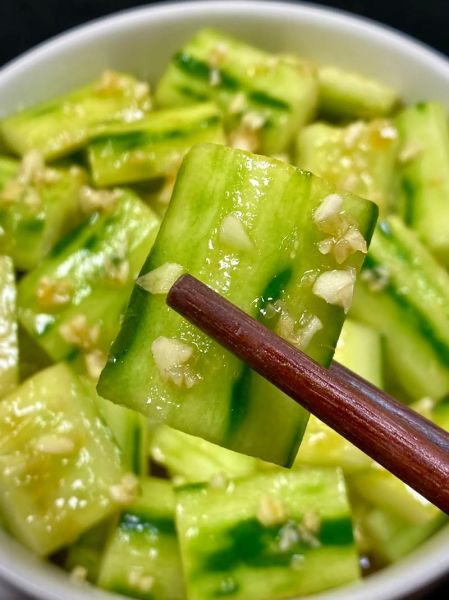 蒜泥黄瓜怎么做好吃_蒜泥黄瓜高清图片细节-第2张图片-山城妙识