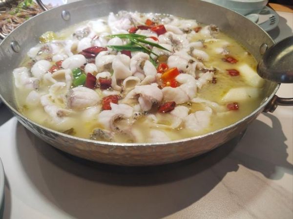 酸菜鱼火锅用什么鱼_哪种鱼最适合做酸菜鱼火锅-第3张图片-山城妙识 酸菜鱼火锅用什么鱼_哪种鱼最适合做酸菜鱼火锅-第3张图片-山城妙识