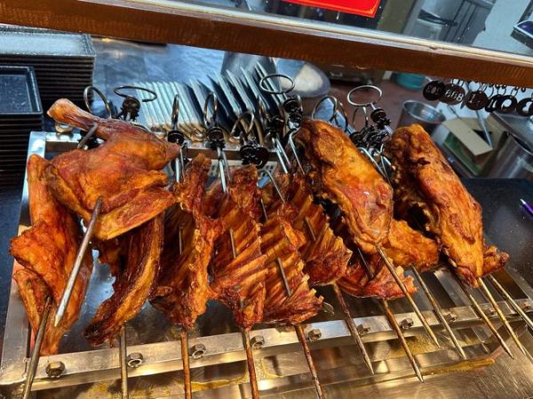 碳烤羊腿怎么腌制才入味_正宗碳烤羊腿腌制方法-第2张图片-山城妙识