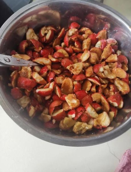 家庭自制山楂酱的做法_山楂酱怎么保存-第1张图片-山城妙识