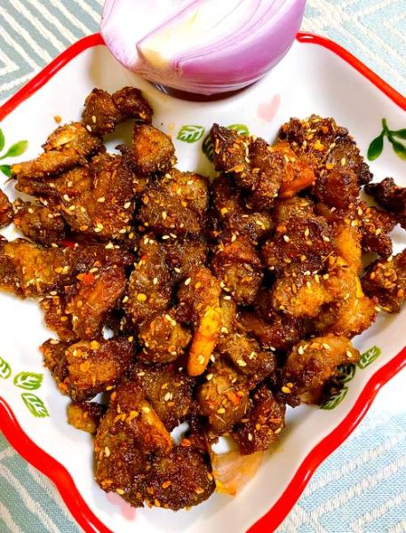 爆炒孜然羊肉怎么做_孜然羊肉去膻技巧-第1张图片-山城妙识