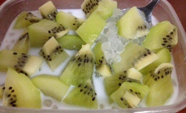 椰汁西米露用什么材料_椰汁西米露怎么煮不糊-第2张图片-山城妙识