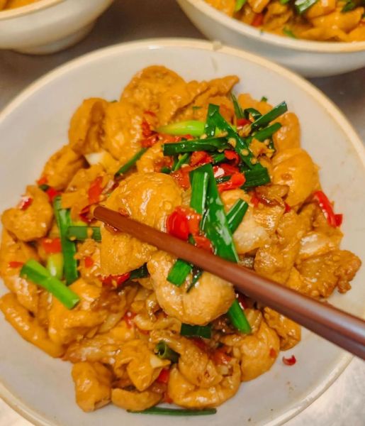 油豆腐烧肉热量高吗_油豆腐烧肉营养价值-第1张图片-山城妙识 油豆腐烧肉热量高吗_油豆腐烧肉营养价值-第1张图片-山城妙识