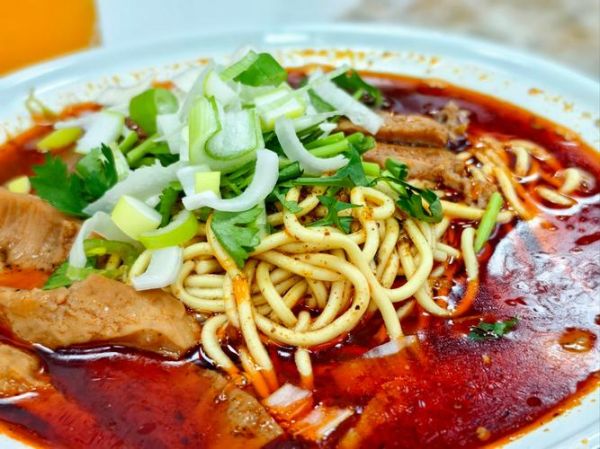 牛杂面怎么做才好吃_牛杂面图片里隐藏的细节-第2张图片-山城妙识 牛杂面怎么做才好吃_牛杂面图片里隐藏的细节-第2张图片-山城妙识