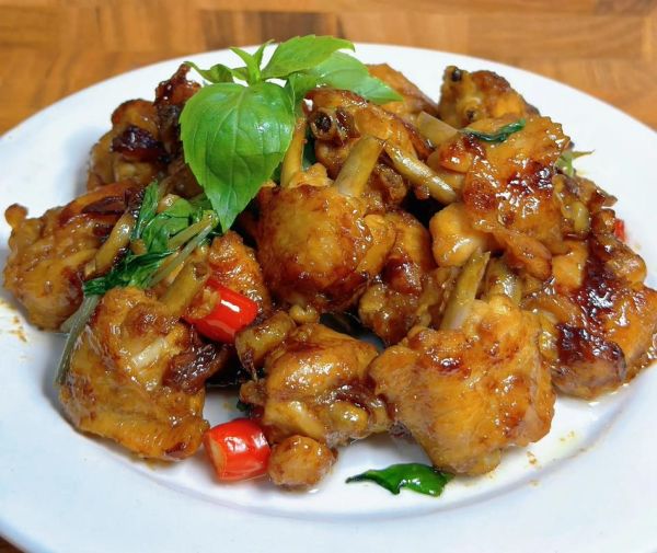 三杯鸡怎么做_正宗台式三杯鸡做法-第1张图片-山城妙识