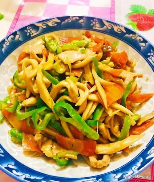 炒鸡腿菇怎么做好吃_鸡腿菇的家常做法大全-第3张图片-山城妙识