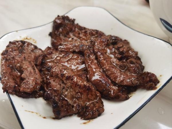 黑胡椒牛排怎么煎_黑胡椒牛排煎多久-第1张图片-山城妙识