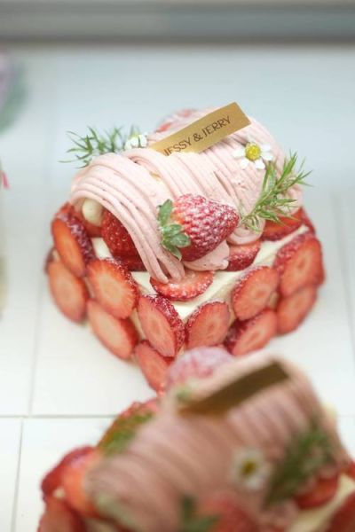 草莓蛋糕图片高清_如何拍出奶油质感-第2张图片-山城妙识