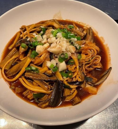 茭白鳝丝怎么炒好吃_茭白鳝丝的做法大全-第1张图片-山城妙识