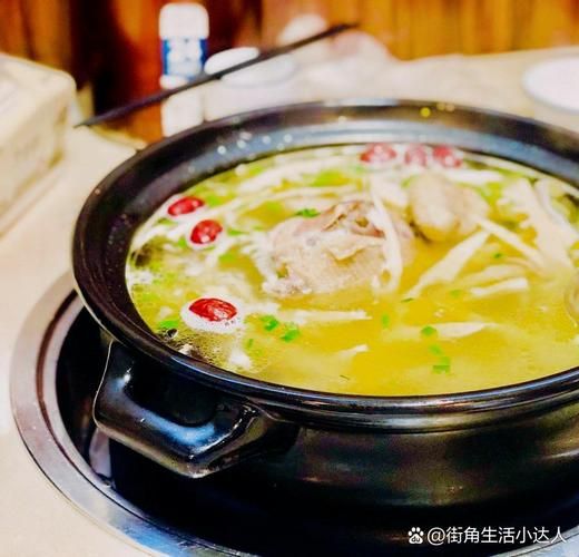 肚包鸡正宗做法_肚包鸡怎么炖才好吃-第3张图片-山城妙识 肚包鸡正宗做法_肚包鸡怎么炖才好吃-第3张图片-山城妙识