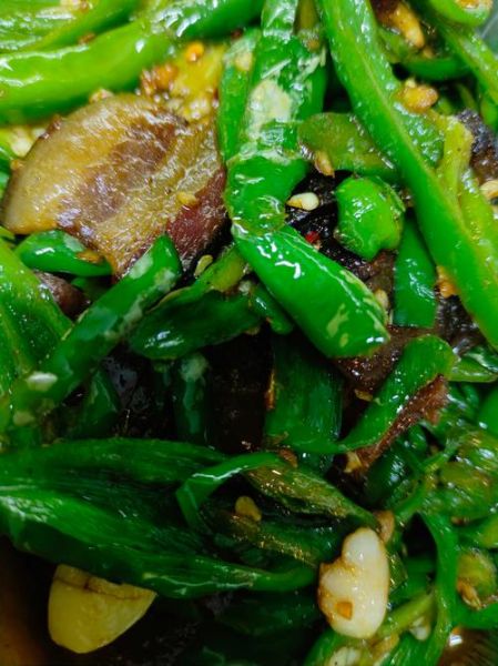 青椒回锅肉怎么做_王刚回锅肉配方-第3张图片-山城妙识 青椒回锅肉怎么做_王刚回锅肉配方-第3张图片-山城妙识