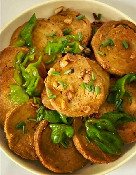 炒素鸡怎么做_素鸡炒什么配菜好吃-第1张图片-山城妙识 炒素鸡怎么做_素鸡炒什么配菜好吃-第1张图片-山城妙识