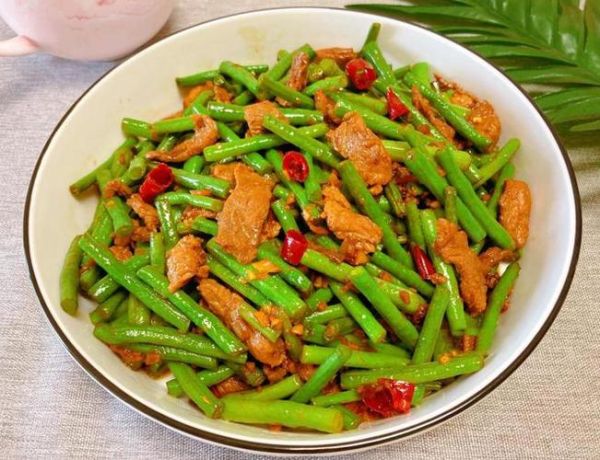豇豆炒肉怎么炒好吃_豇豆炒肉的家常做法-第3张图片-山城妙识