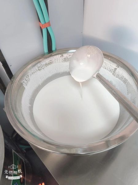 凉皮怎么做_纯手工视频教程-第3张图片-山城妙识