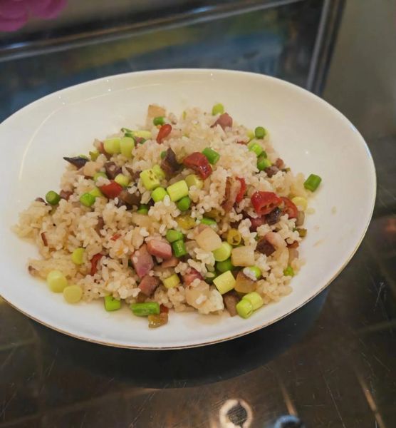 隔夜米饭怎么炒好吃_隔夜米饭的做法大全-第1张图片-山城妙识