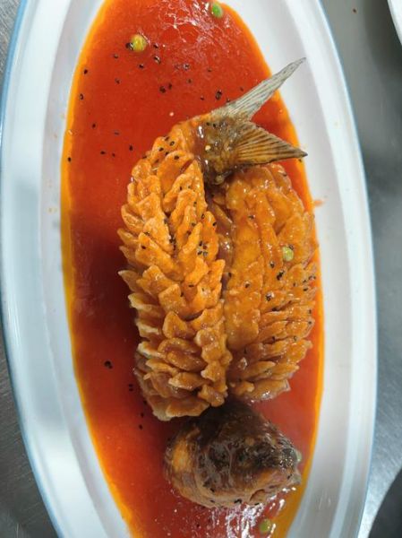 松鼠鱼是什么菜系_松鼠鱼属于哪个地方菜-第2张图片-山城妙识