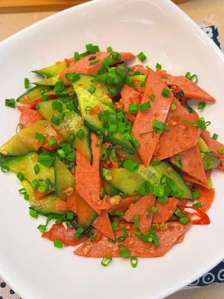 黄瓜炒火腿怎么做_黄瓜炒火腿热量高吗-第3张图片-山城妙识 黄瓜炒火腿怎么做_黄瓜炒火腿热量高吗-第3张图片-山城妙识