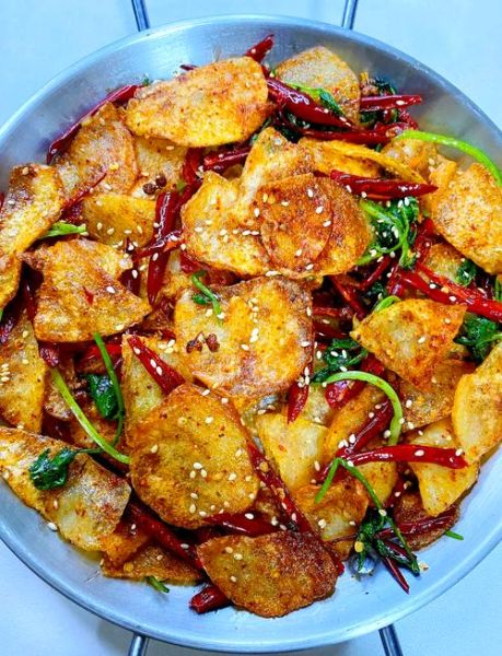 炸土豆片怎么做才酥脆_炸土豆片为什么软塌-第1张图片-山城妙识