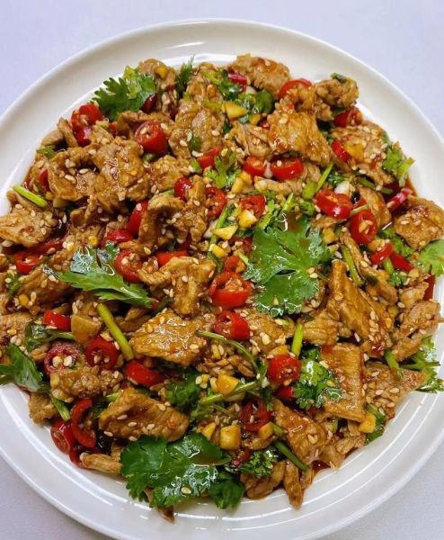 香菜拌牛肉怎么做_香菜拌牛肉热量高吗-第1张图片-山城妙识 香菜拌牛肉怎么做_香菜拌牛肉热量高吗-第1张图片-山城妙识