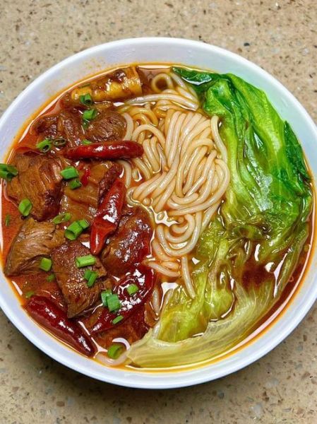 红烧牛肉粉怎么做_红烧牛肉粉好吃吗-第1张图片-山城妙识