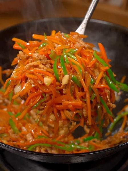 胡萝卜炒肉怎么炒好吃_胡萝卜炒肉先炒肉还是先炒胡萝卜-第2张图片-山城妙识