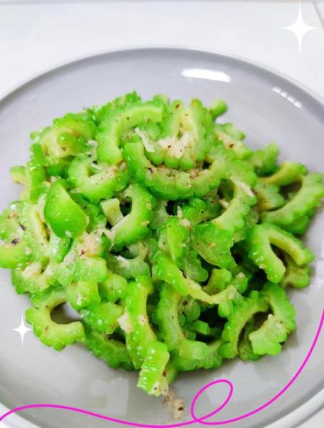 苦瓜凉菜怎么做_苦瓜凉拌不苦的做法-第1张图片-山城妙识