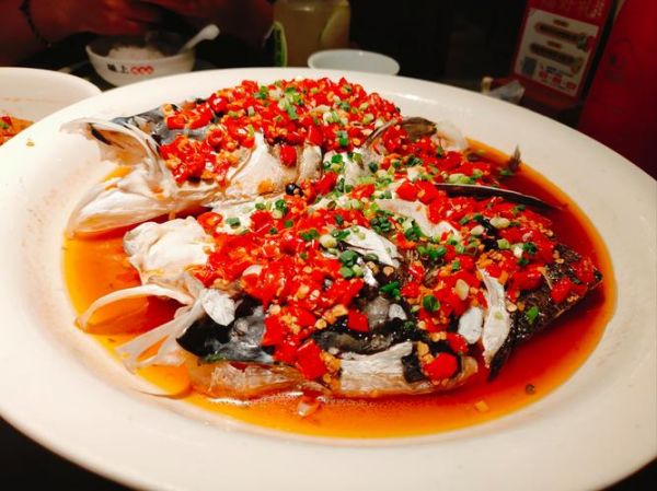正宗麻辣鱼头怎么做_麻辣鱼头家常做法-第2张图片-山城妙识