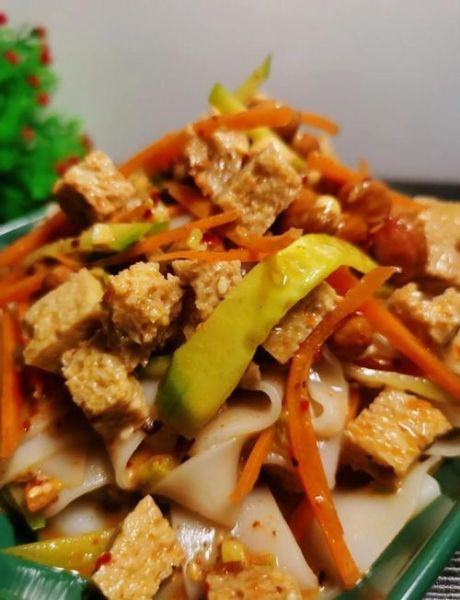 家庭版凉皮怎么做_凉皮不洗面能成功吗-第1张图片-山城妙识 家庭版凉皮怎么做_凉皮不洗面能成功吗-第1张图片-山城妙识