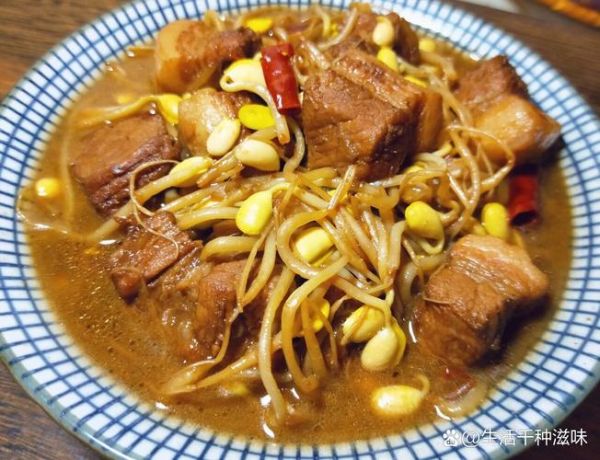 五花肉炖黄豆芽怎么做_五花肉炖黄豆芽的家常做法-第3张图片-山城妙识 五花肉炖黄豆芽怎么做_五花肉炖黄豆芽的家常做法-第3张图片-山城妙识