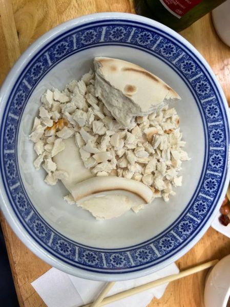 羊肉泡馍的正确吃法_泡馍掰多大才入味-第1张图片-山城妙识