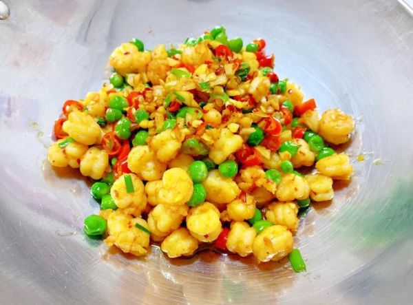 青豆虾仁怎么炒好吃_青豆虾仁的家常做法大全-第1张图片-山城妙识